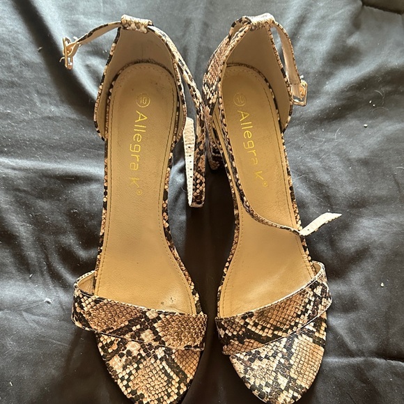 Allegra K | Shoes | Allegra K Snakeskin Pattern Heels Tan And Black ...